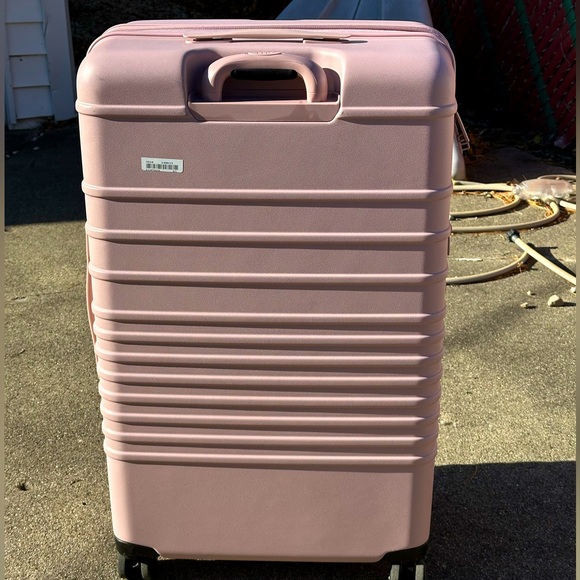 BEIS | Bags | Vguc Bis 29 Roller Suitcase Atlas Pink | Poshmark